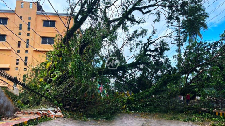 In the coastal Bangladesh, Cyclone "Hamoon" makes landfall | WorldMagzine